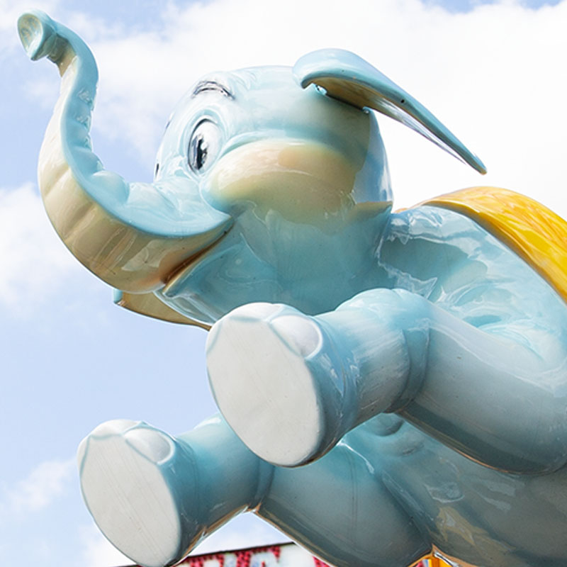 Flying Jumbos | Scotland's Theme Park